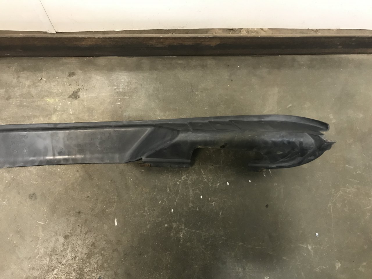 10011918 | Kenworth T600 Cowl for Sale