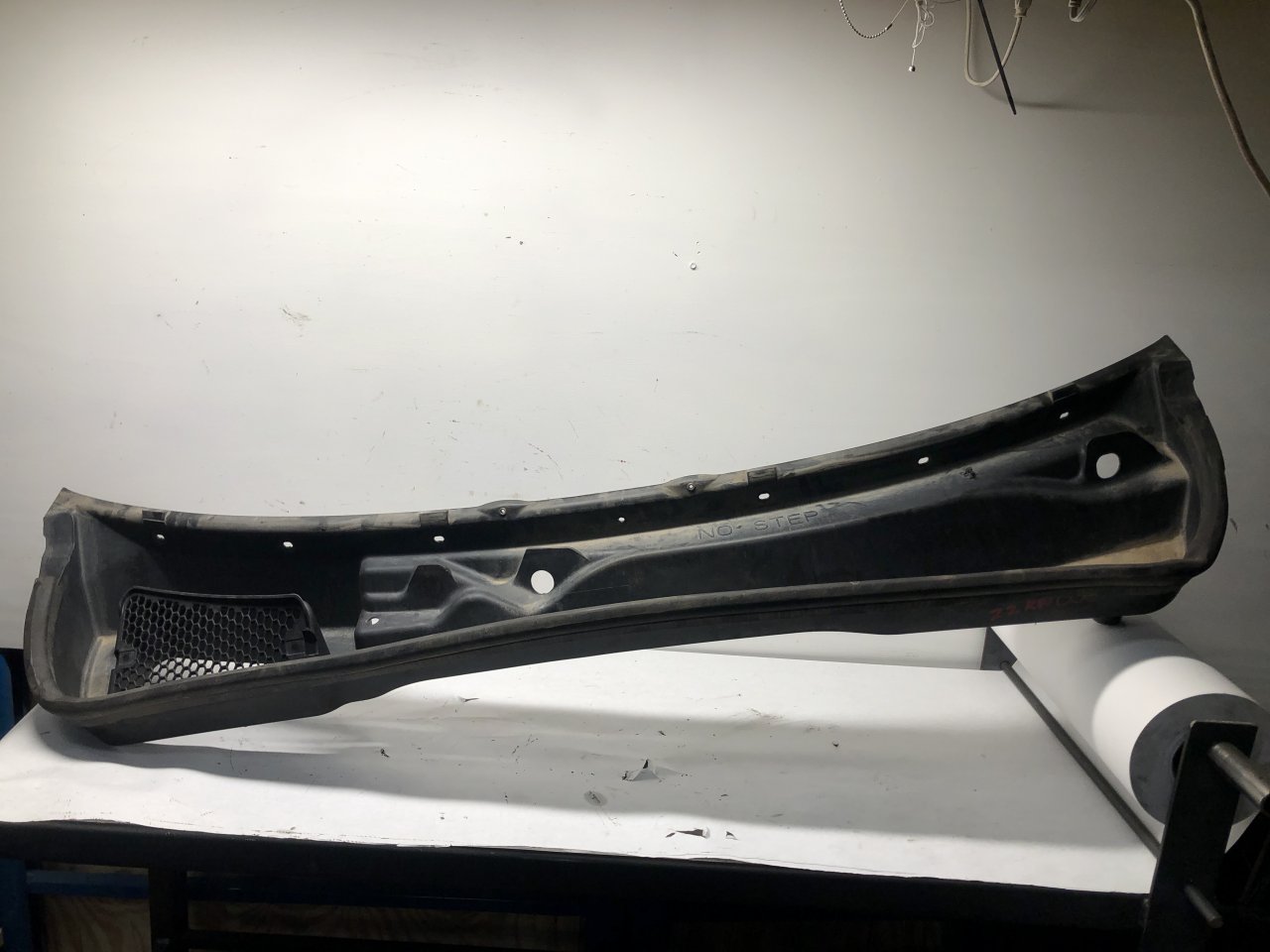 R06-6016 | Kenworth T680 Cowl for Sale