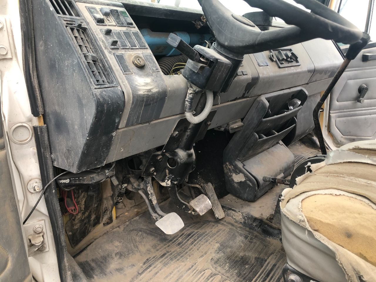 Freightliner FL50 Dash Assembly for Sale