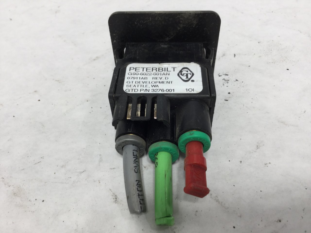 G90-6022-001AN | Peterbilt 365 Dash/Console Switch for Sale