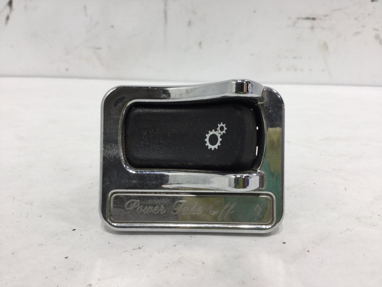 3246-104/49C | Peterbilt 379 Dash/Console Switch for Sale