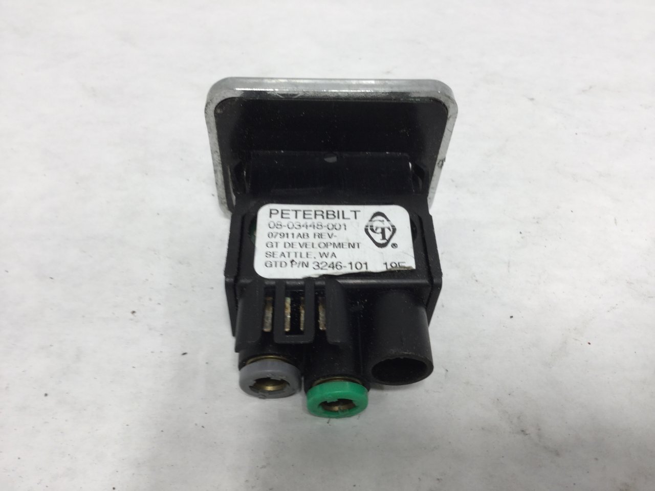 3246-10119E | Peterbilt 379 Dash/Console Switch for Sale