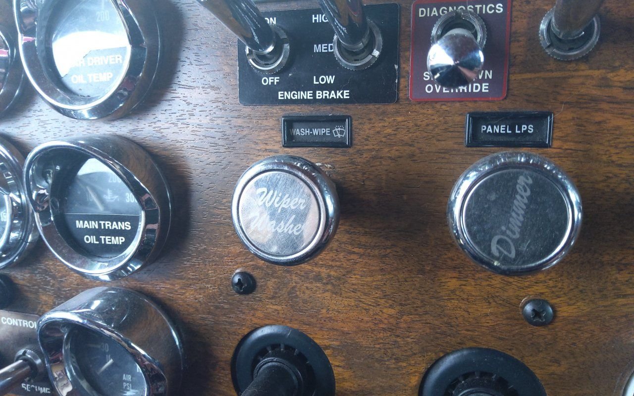 Peterbilt 379 Dash/Console Switch for Sale