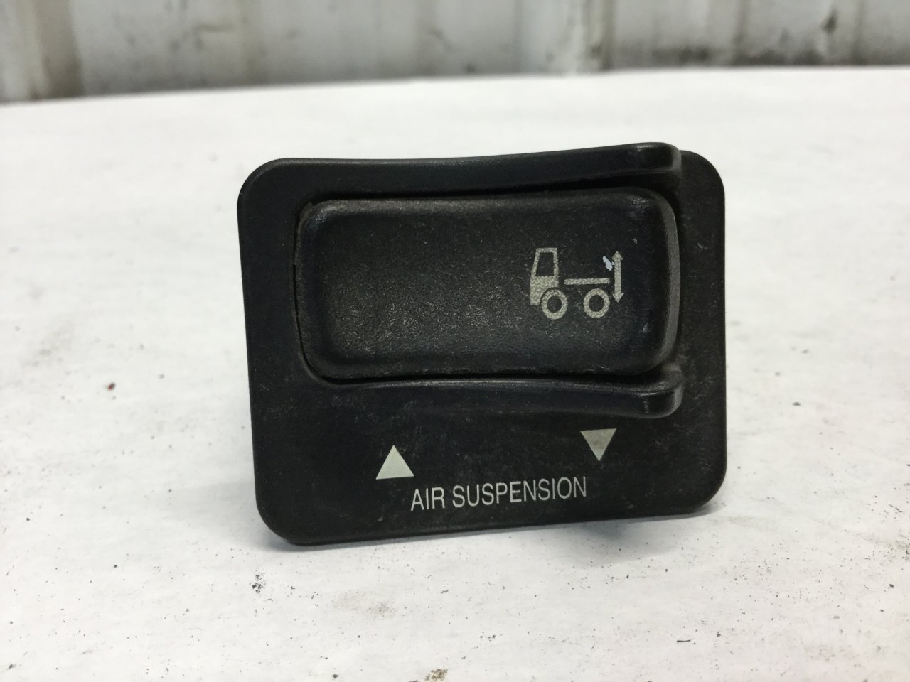 3246-003* | Peterbilt 379 Dash/Console Switch for Sale