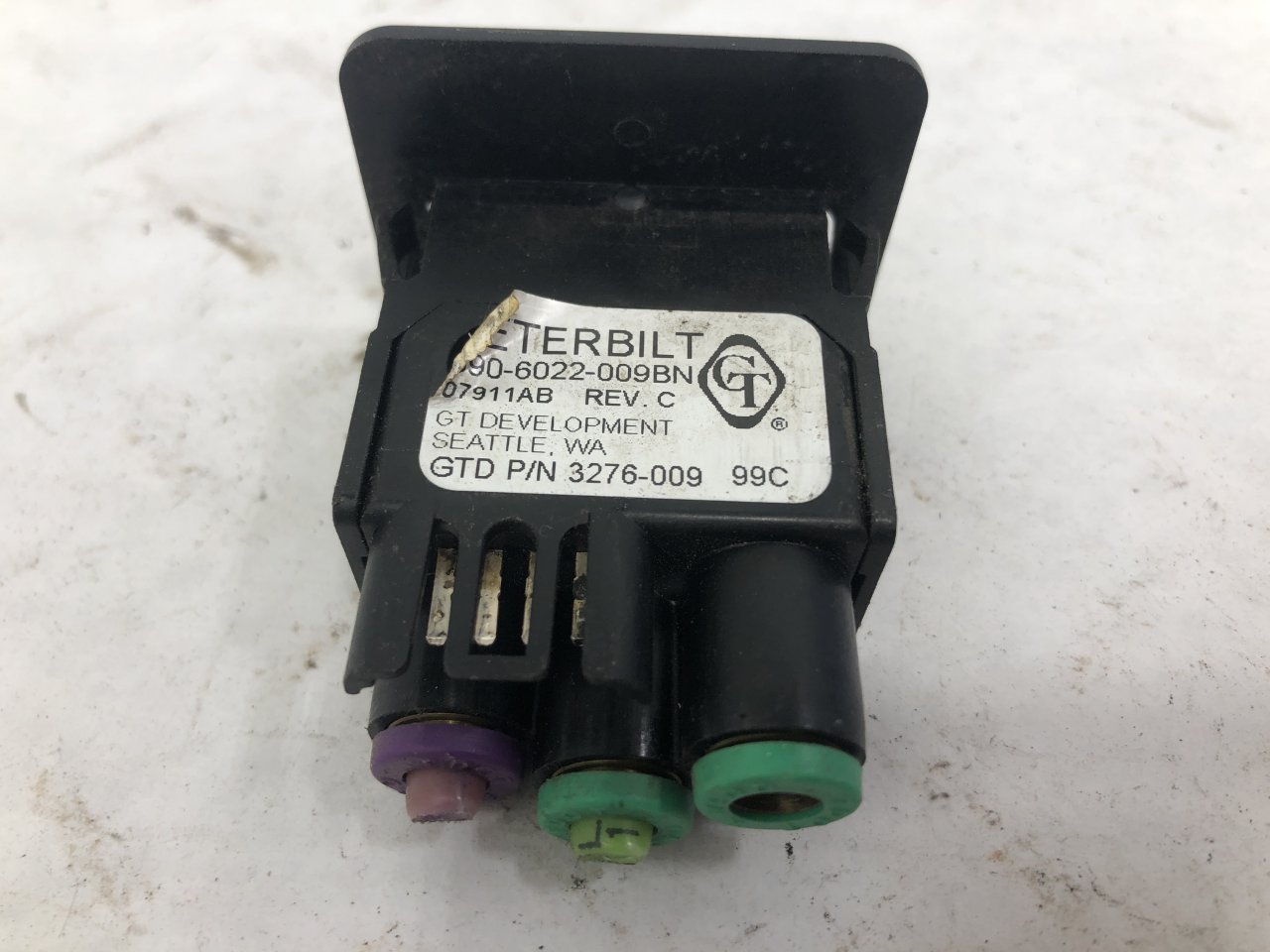 G90-6022-009BN | Peterbilt 387 Dash/Console Switch for Sale