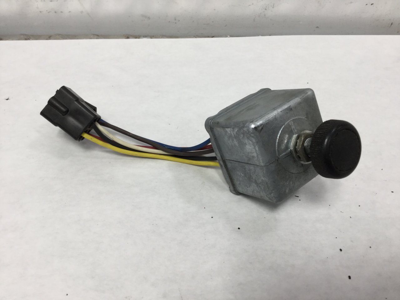 Peterbilt 387 Dash/Console Switch for Sale