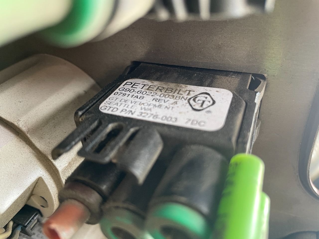 G90-6022-003BN | Peterbilt 389 Dash/Console Switch for Sale