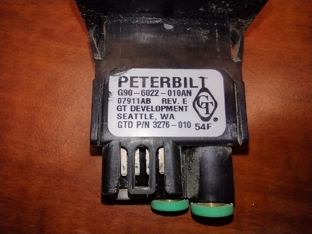 G90-6022-010AN | Peterbilt 389 Dash/Console Switch for Sale