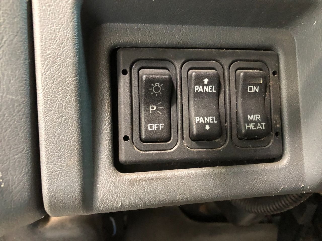 International 4200 Dash/Console Switch for Sale