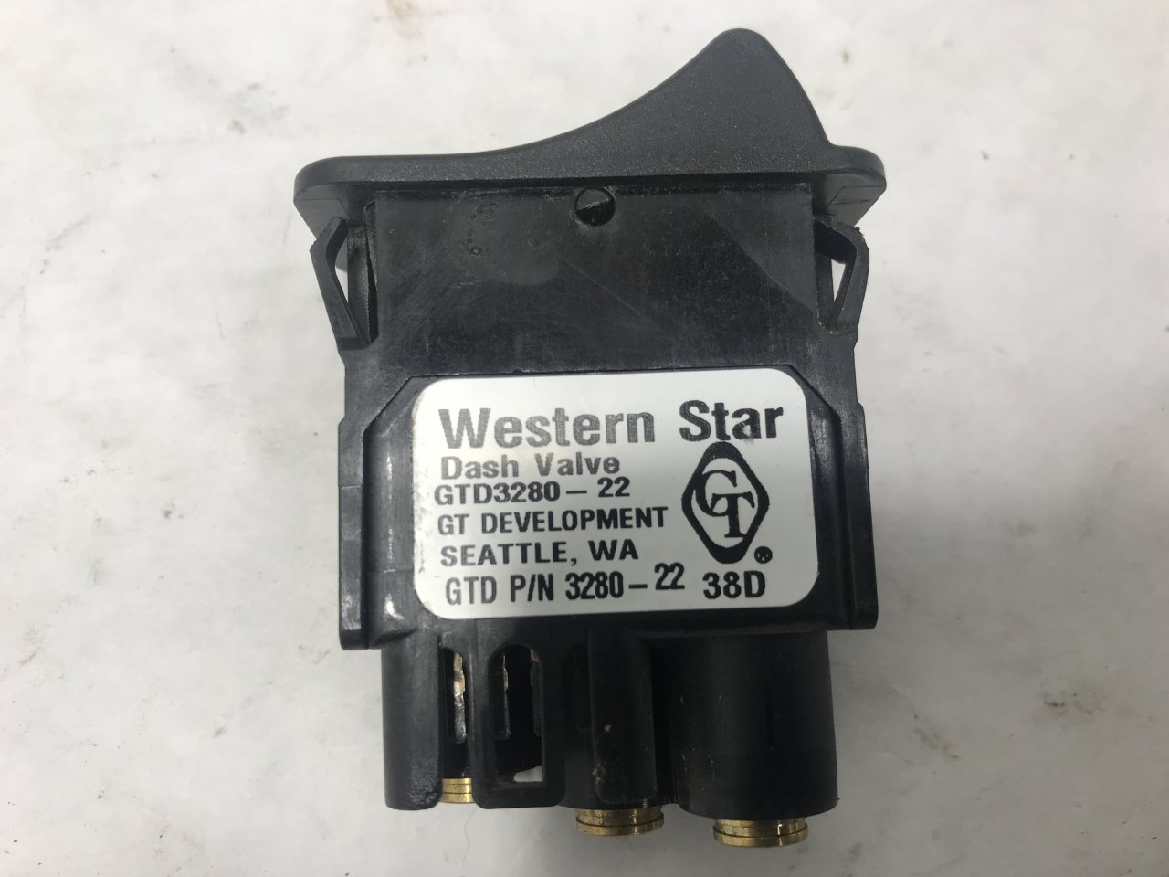 GTD3280-22 | Western Star Trucks 4700 Dash/Console Switch for Sale