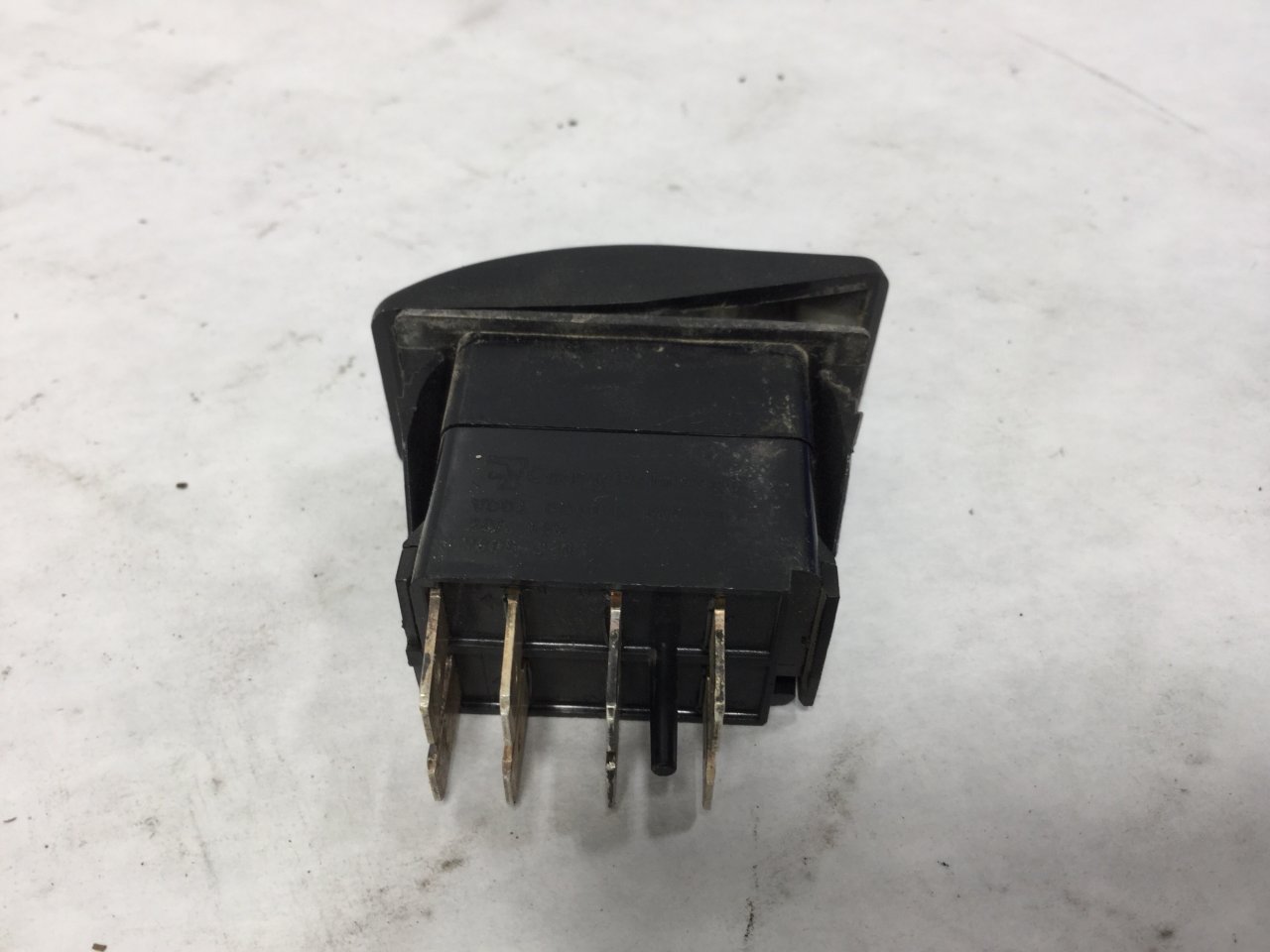 7805-3407 | Western Star Trucks 4900 Dash/Console Switch for Sale