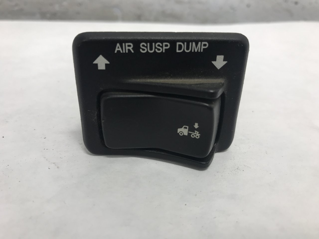 P27-1178-053 | Peterbilt 579 Dash/Console Switch for Sale