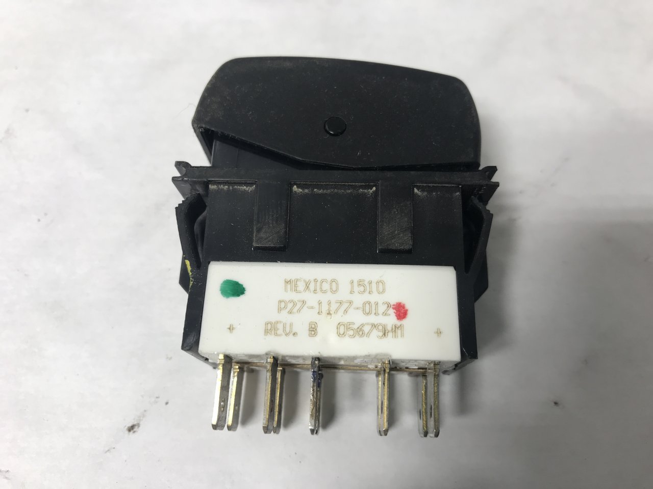 P27-1177-012 | Peterbilt 579 Dash/Console Switch for Sale