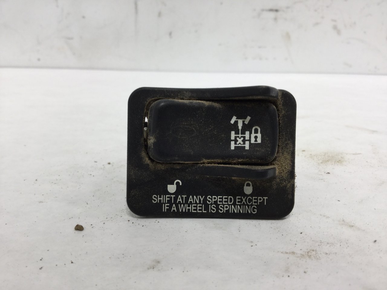 G90-6022-001AN | Peterbilt 587 Dash/Console Switch for Sale