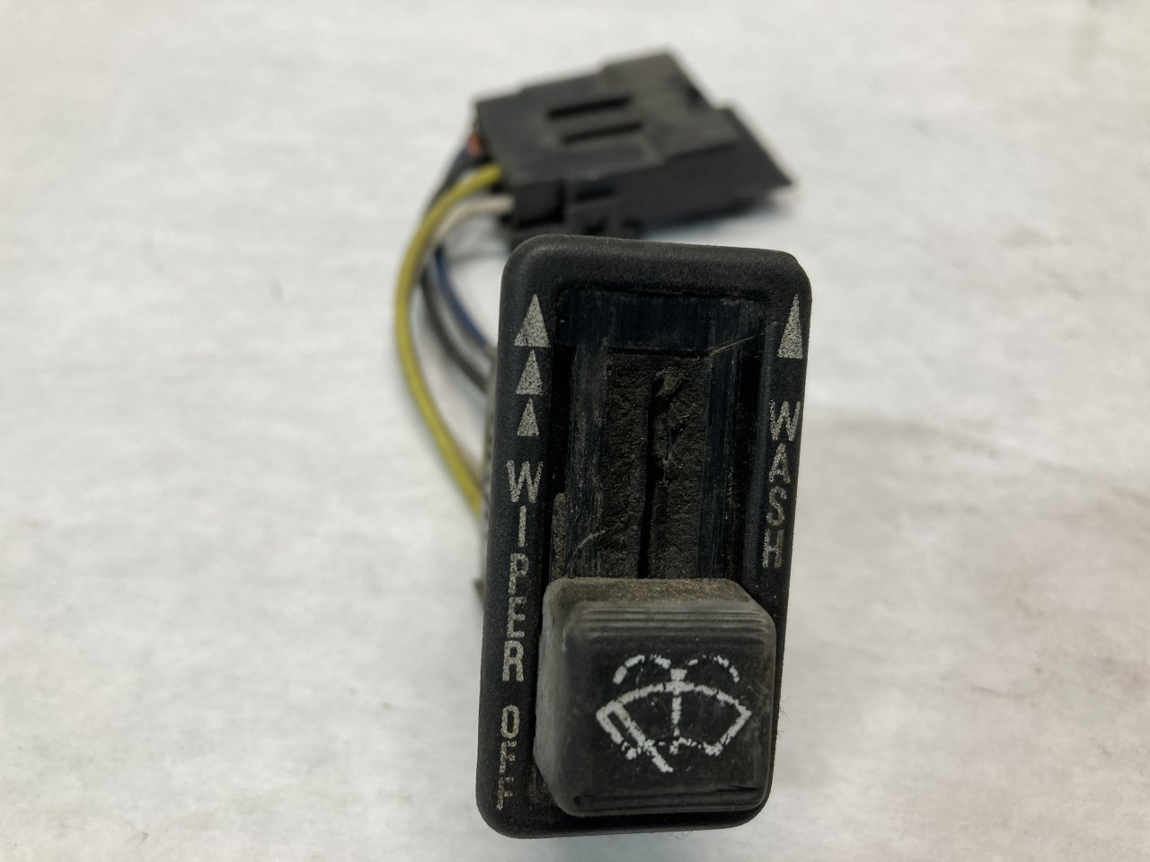 1661479C3 | International 8100 Dash/Console Switch for Sale