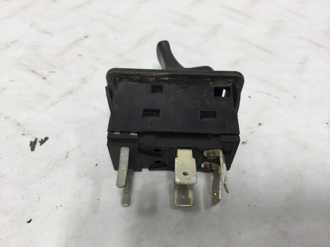 2007308C10228 | International 9100 Dash/Console Switch for Sale