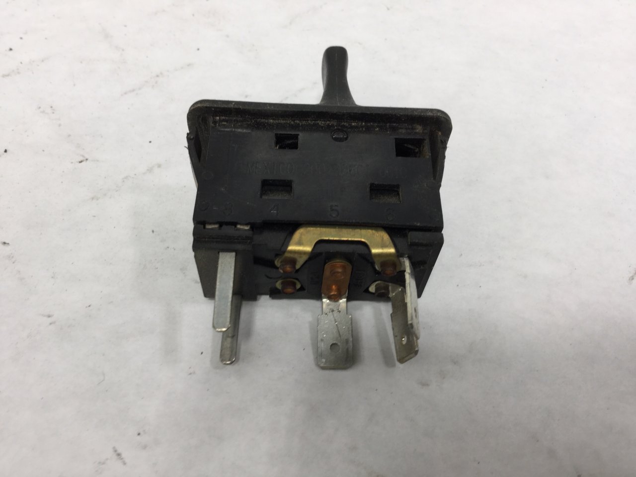 2007306C10610 | International 9200 Dash/Console Switch for Sale