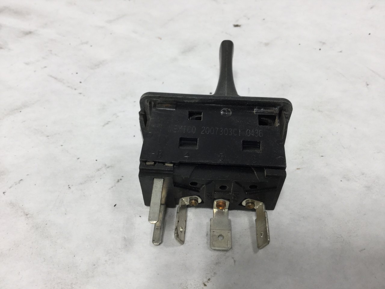 2007303C10436 | International 9200 Dash/Console Switch for Sale