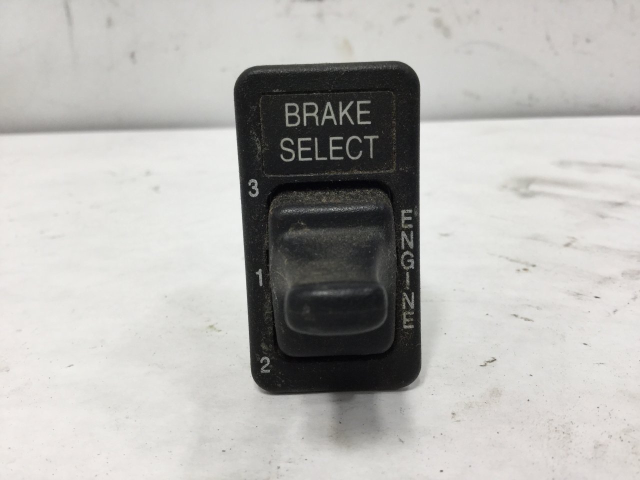 2007306C10617 | International 9200 Dash/Console Switch for Sale