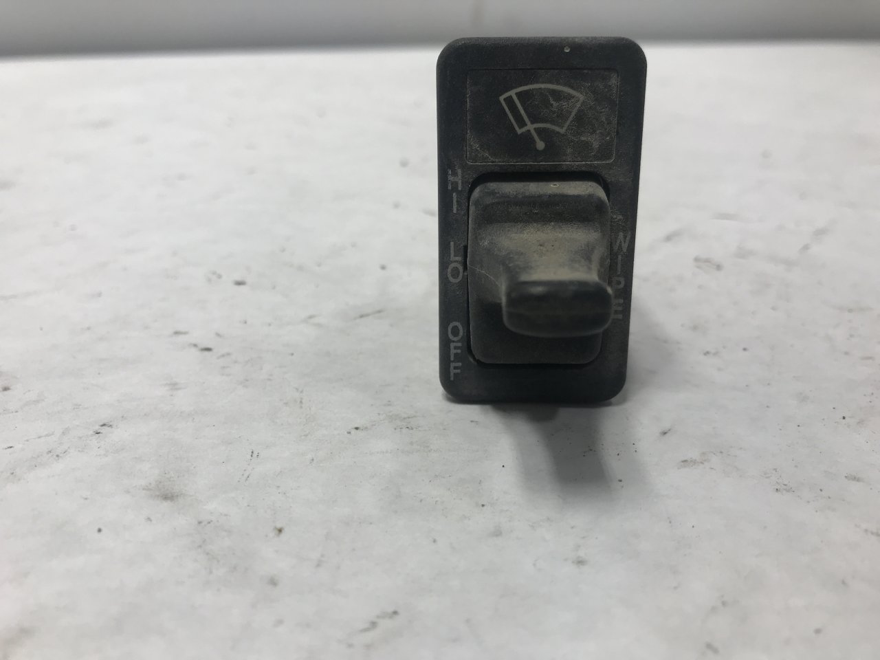 2010095C1 | International 9400 Dash/Console Switch for Sale