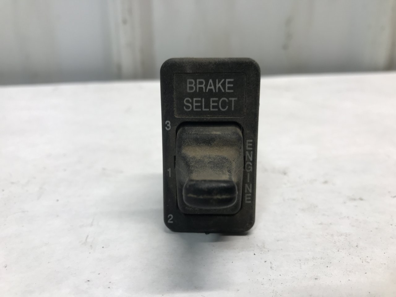 2007306C1 0634 | International 9400 Dash/Console Switch for Sale