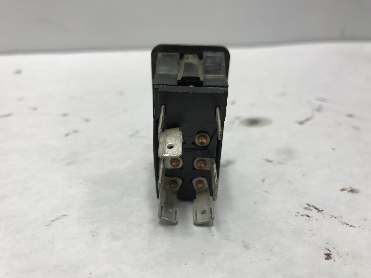 2007296C1 | International 9900 Dash/Console Switch for Sale