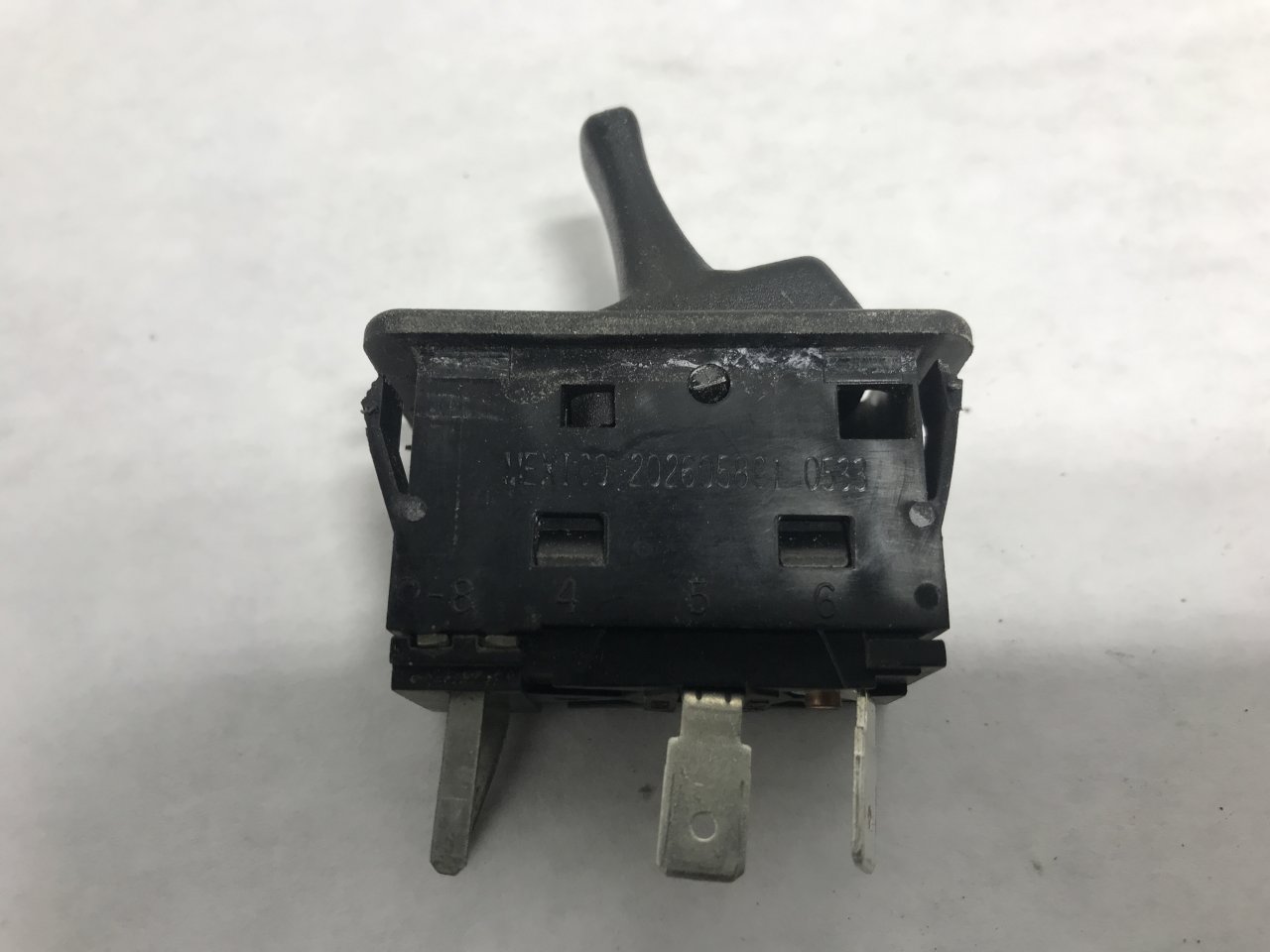 2026058C1 | International 9900 Dash/Console Switch for Sale
