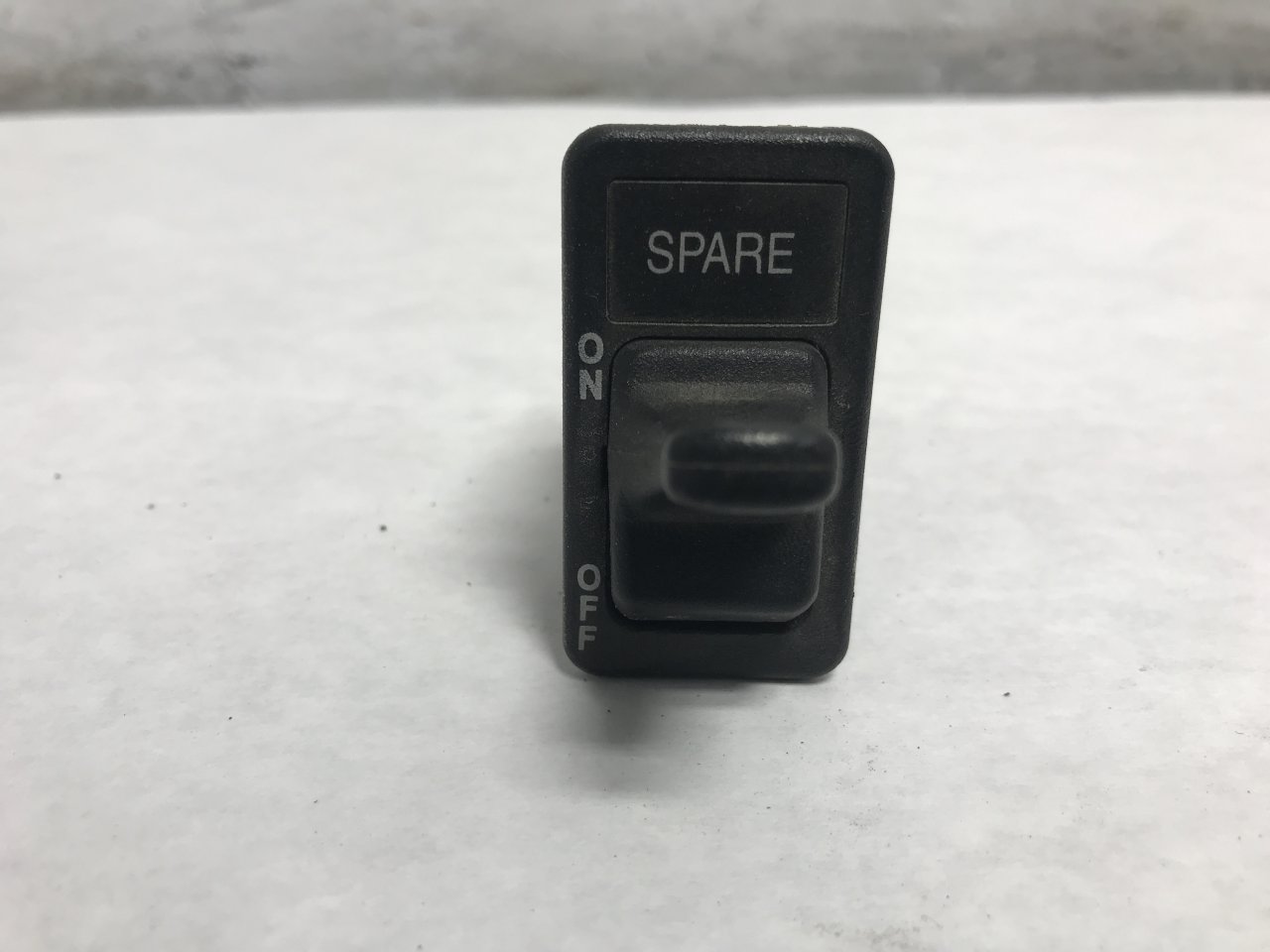 2026058C1 | International 9900 Dash/Console Switch for Sale