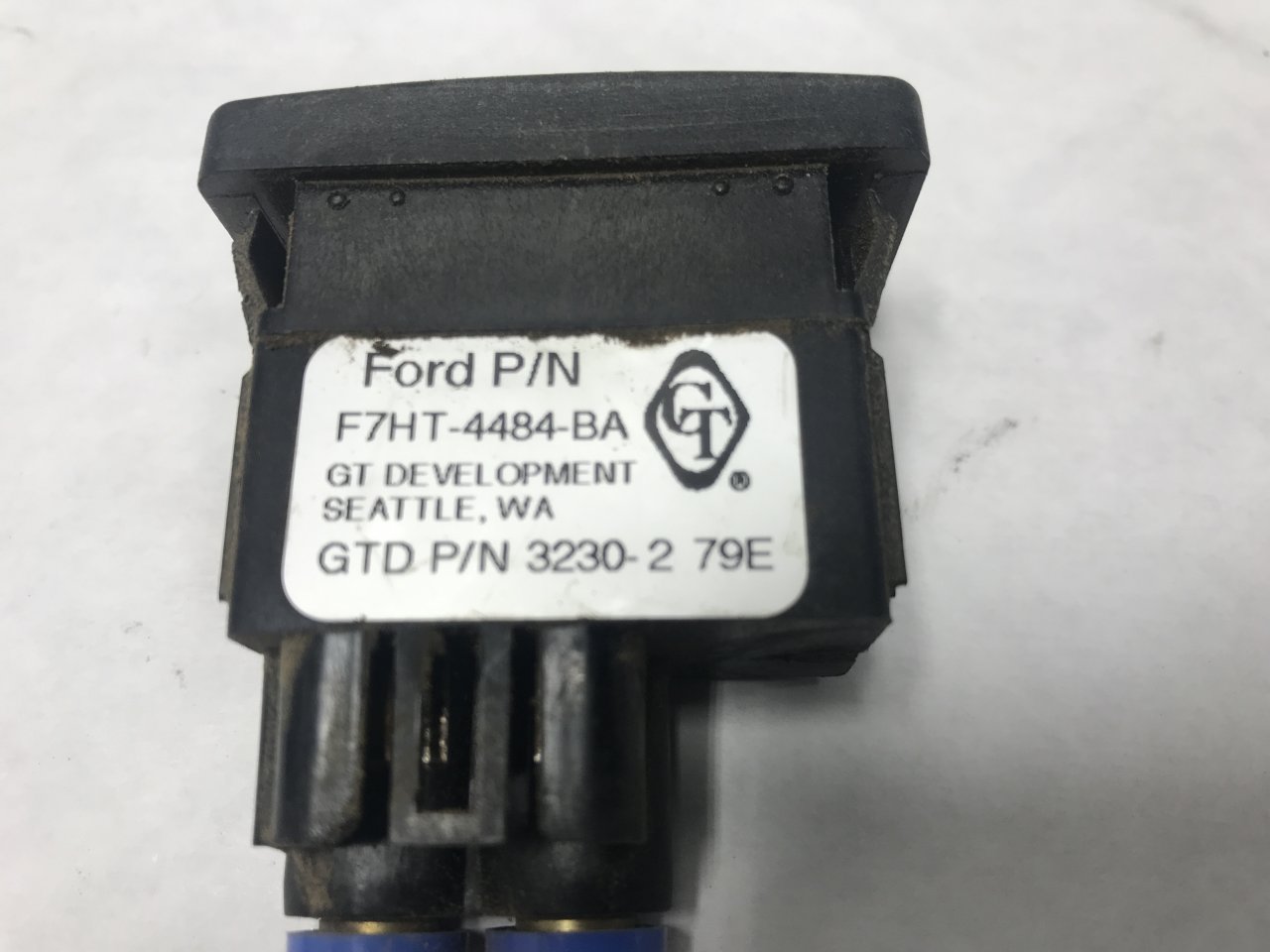 F7HT-4484-BA | Ford A9522 Dash/Console Switch for Sale