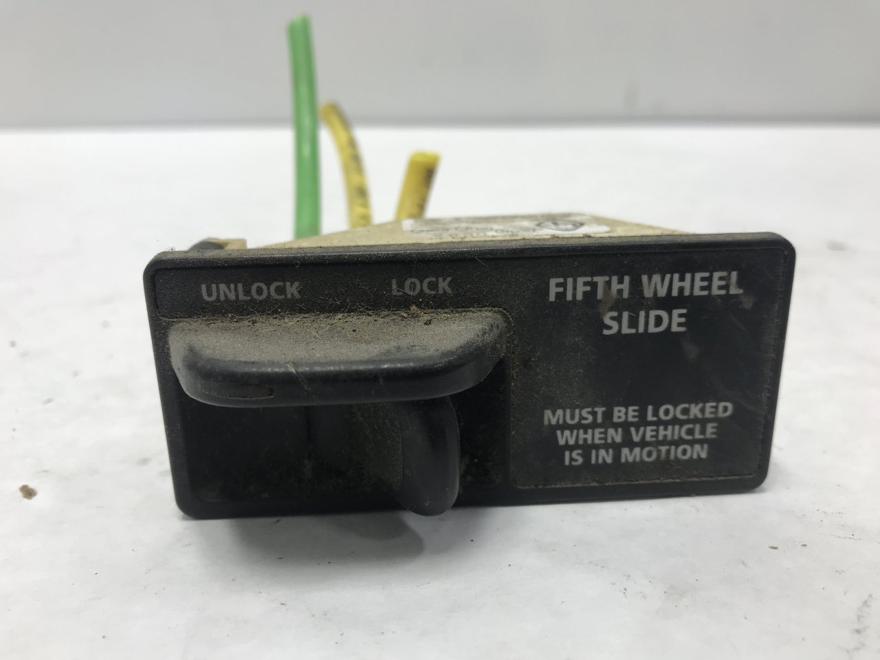 3235L-2 | Freightliner COLUMBIA 112 Dash/Console Switch for Sale