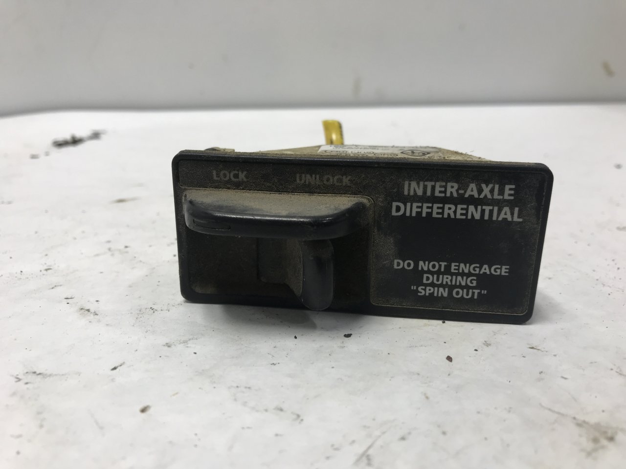 3235-1 | Freightliner COLUMBIA 112 Dash/Console Switch for Sale
