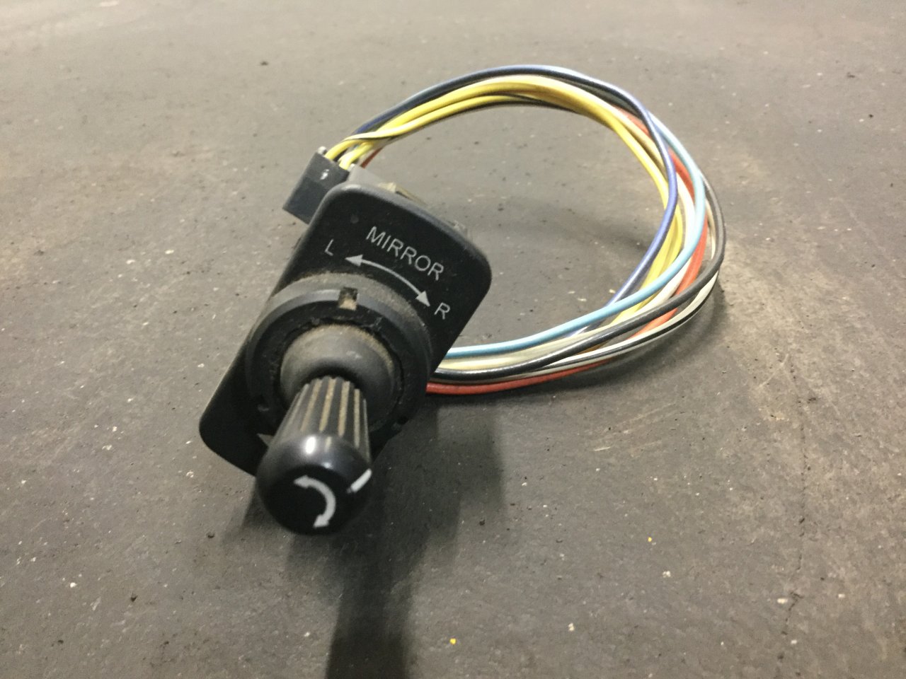 Mack CX VISION Dash/Console Switch for Sale