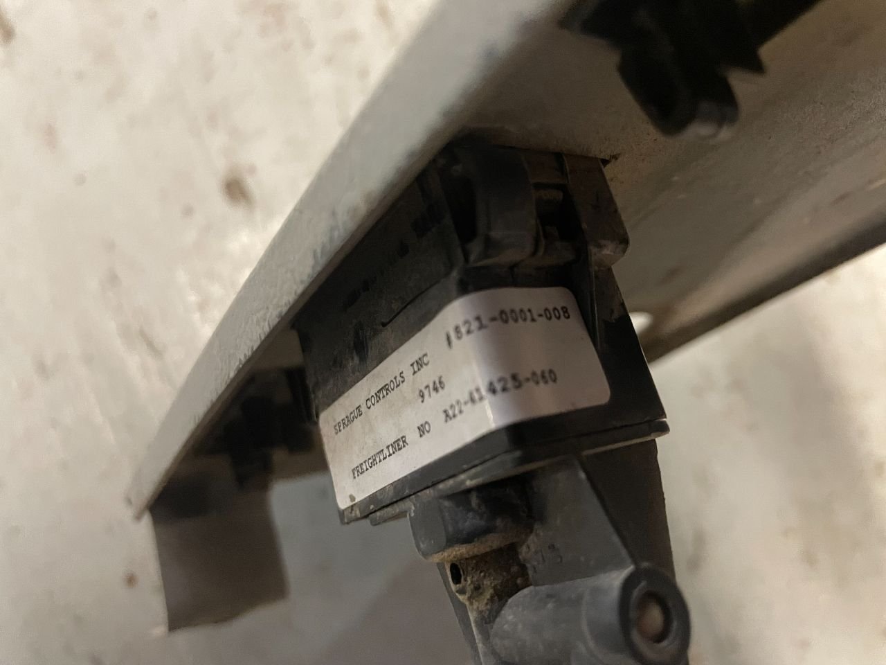 A22-41425-060 | Freightliner FL70 Dash/Console Switch for Sale