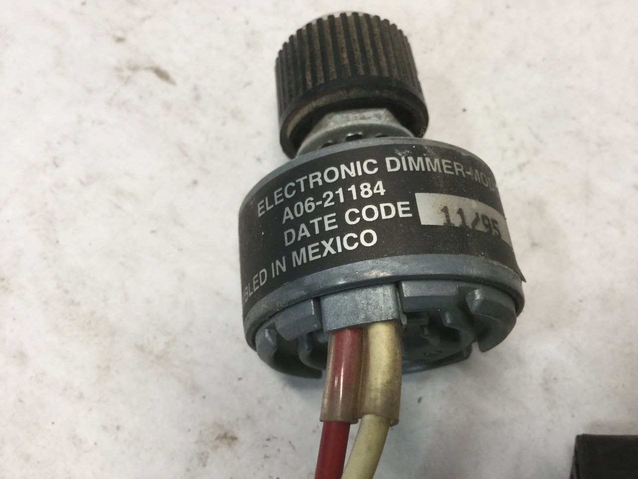 A06-21184 | Freightliner FLD120 CLASSIC Dash/Console Switch for Sale