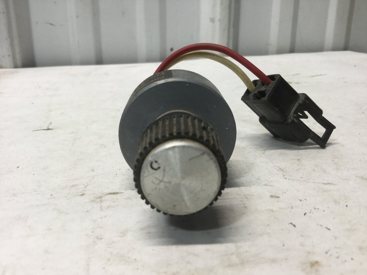 A06-21184 | Freightliner FLD120 CLASSIC Dash/Console Switch for Sale