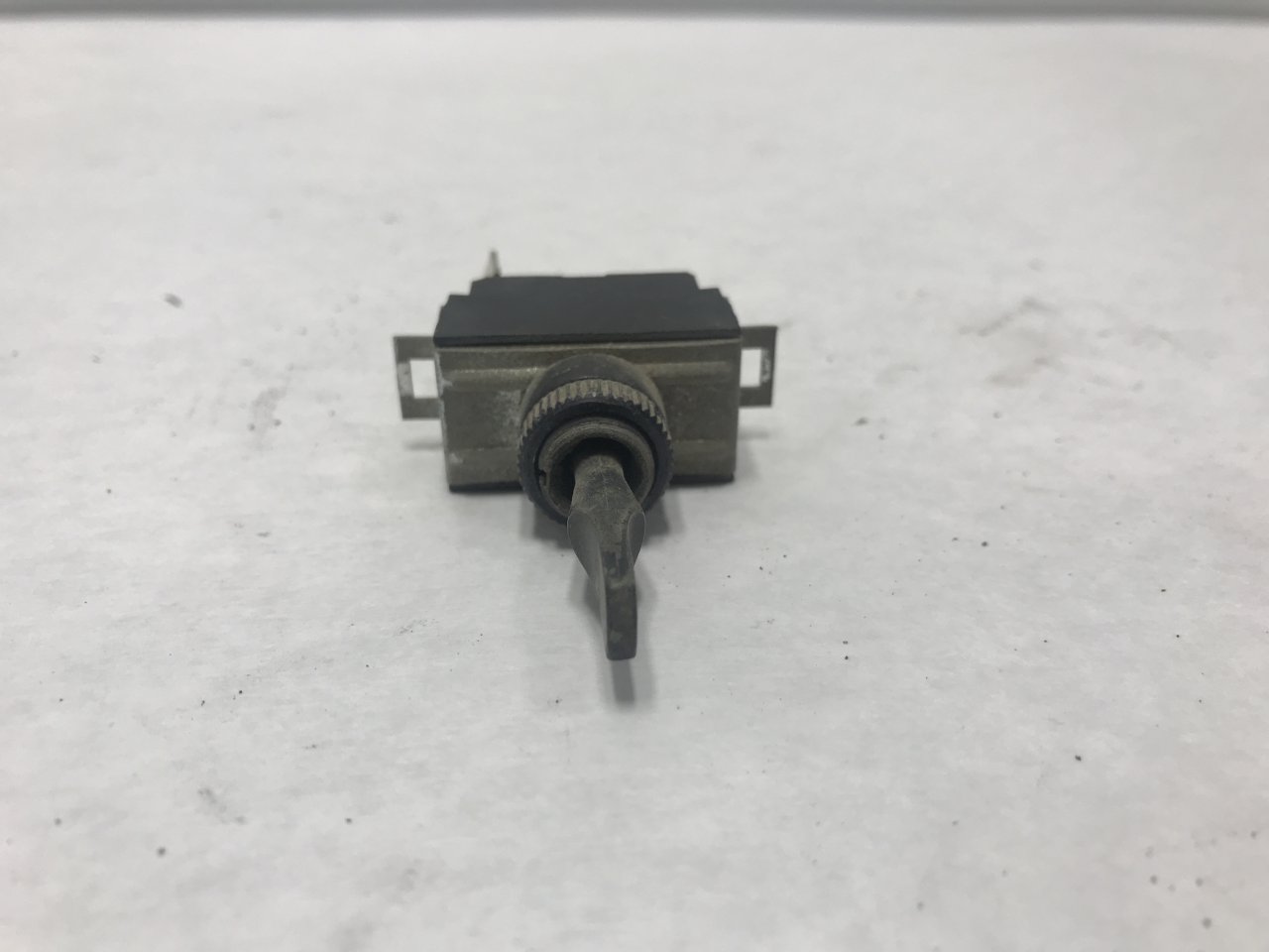 59024-40 | Freightliner FLD120 Dash/Console Switch for Sale