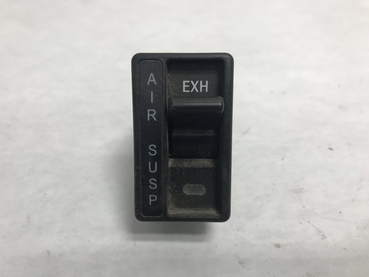 F7HT-4484-DA | Sterling L8513 Dash/Console Switch for Sale