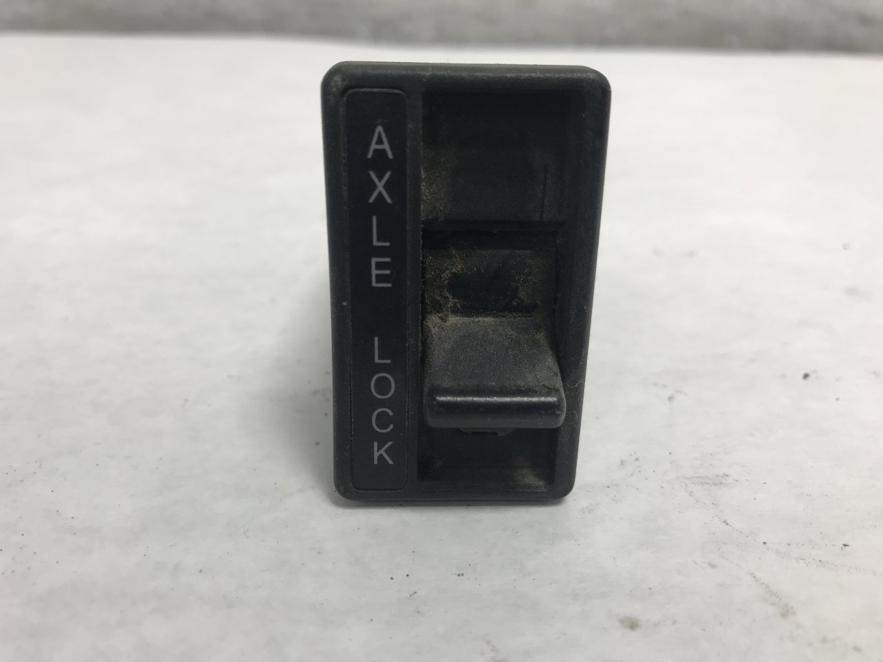 F7HT-4484-AA | Sterling L8513 Dash/Console Switch for Sale