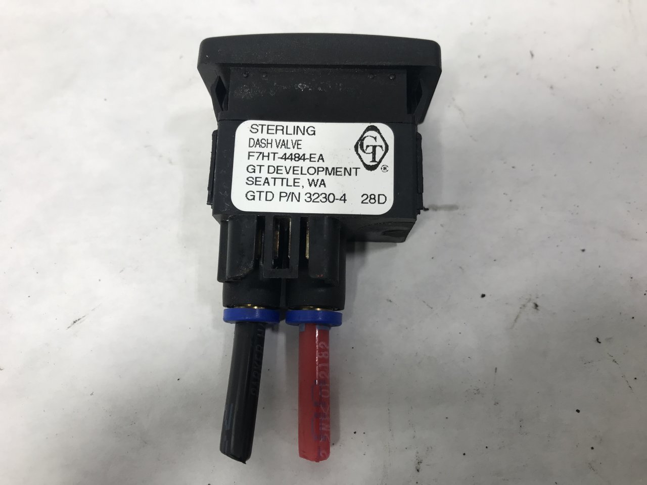 F7HT-4484-EA | Sterling L9501 Dash/Console Switch for Sale