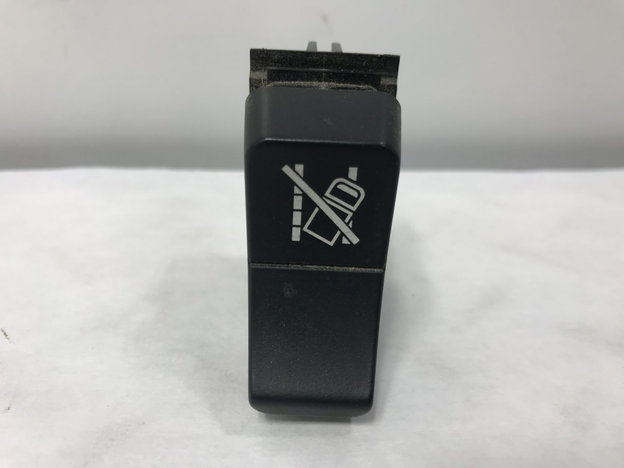 P27-1241-026-01 | Kenworth T680 Dash/Console Switch for Sale