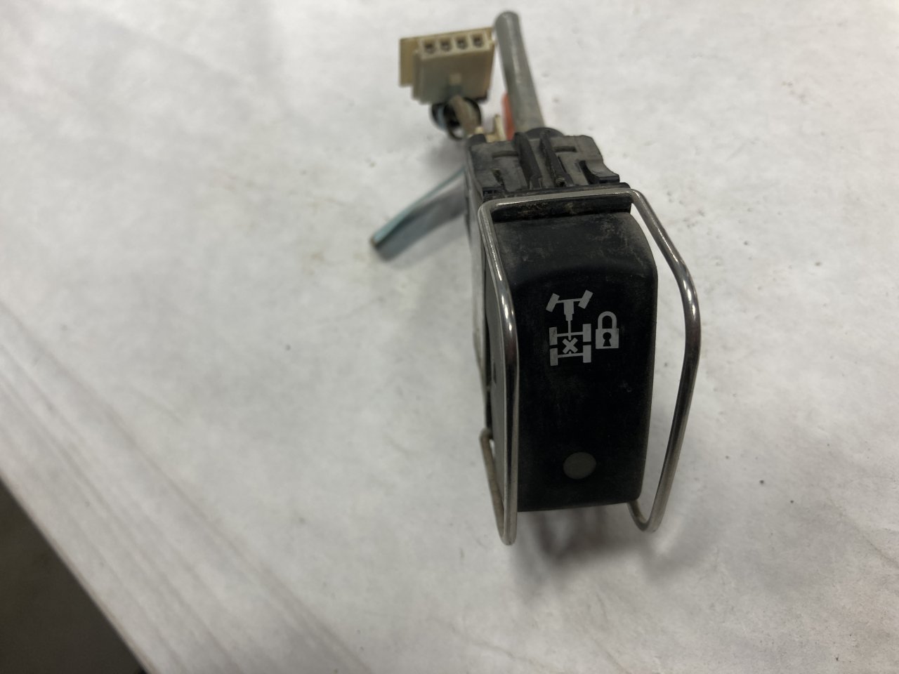 G90-1066-01 | Kenworth T800 Dash/Console Switch for Sale