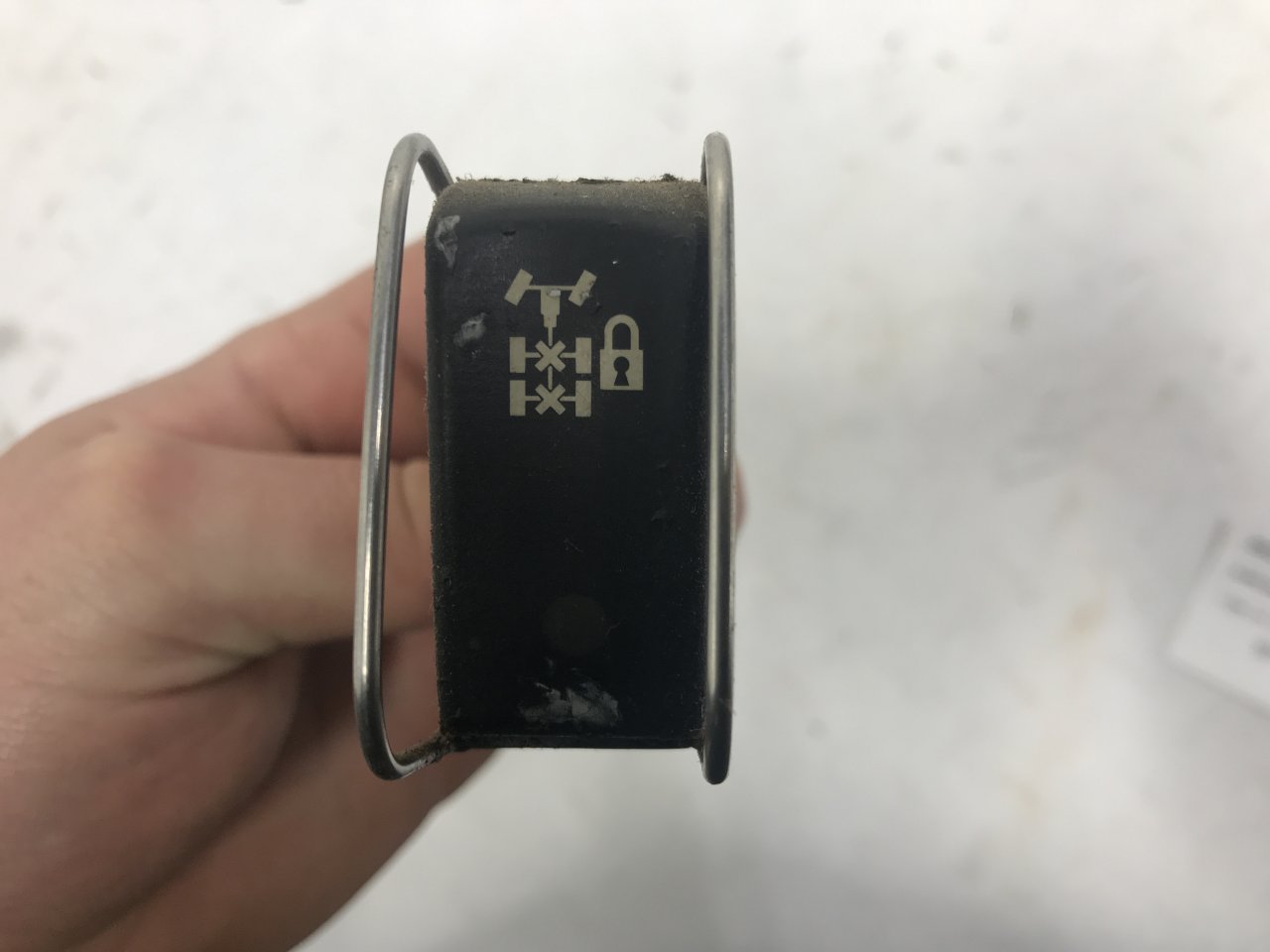 G90-1066-04 | Kenworth T800 Dash/Console Switch for Sale