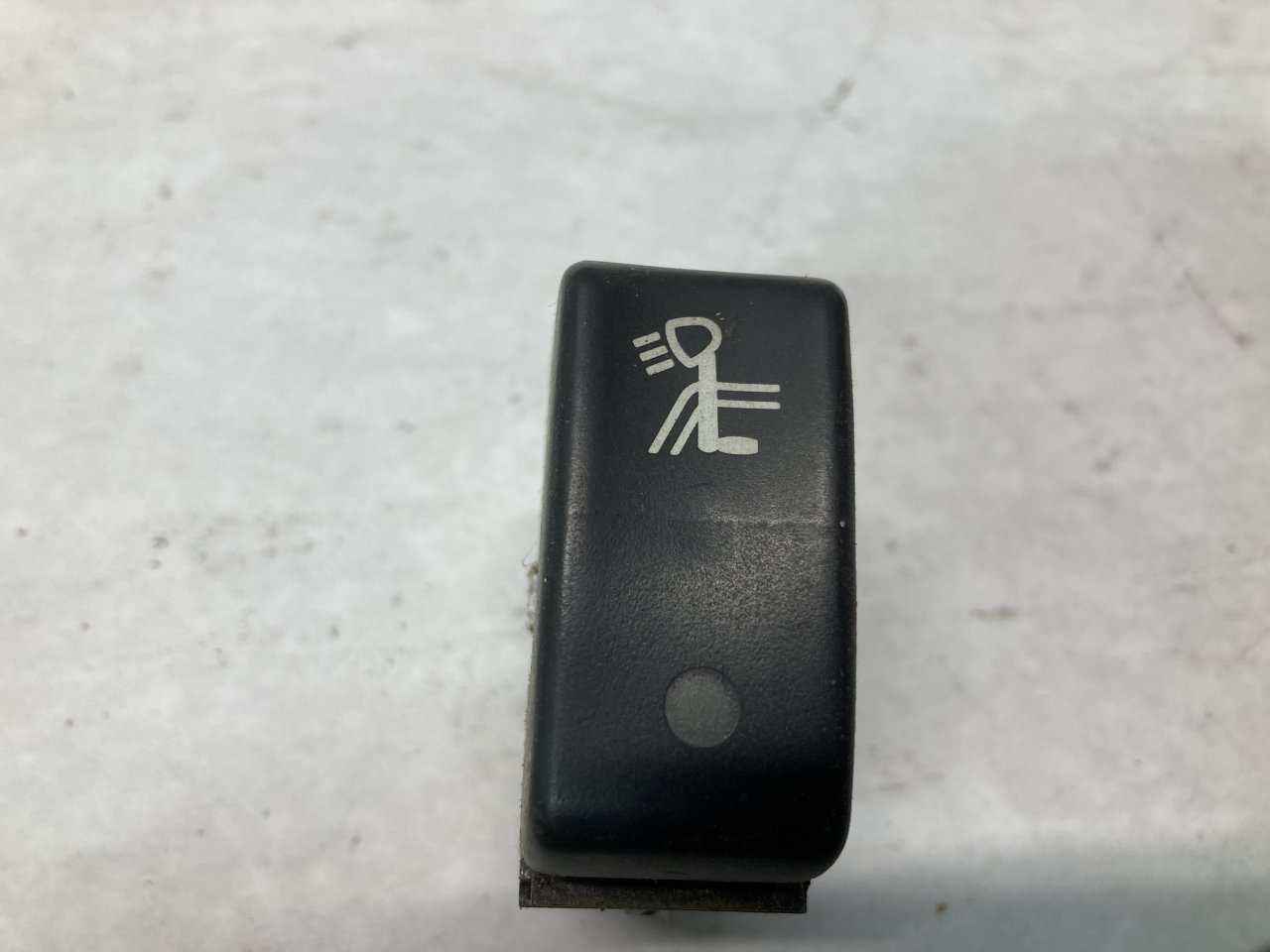 P27-1040-20 | Kenworth W900L Dash/Console Switch for Sale