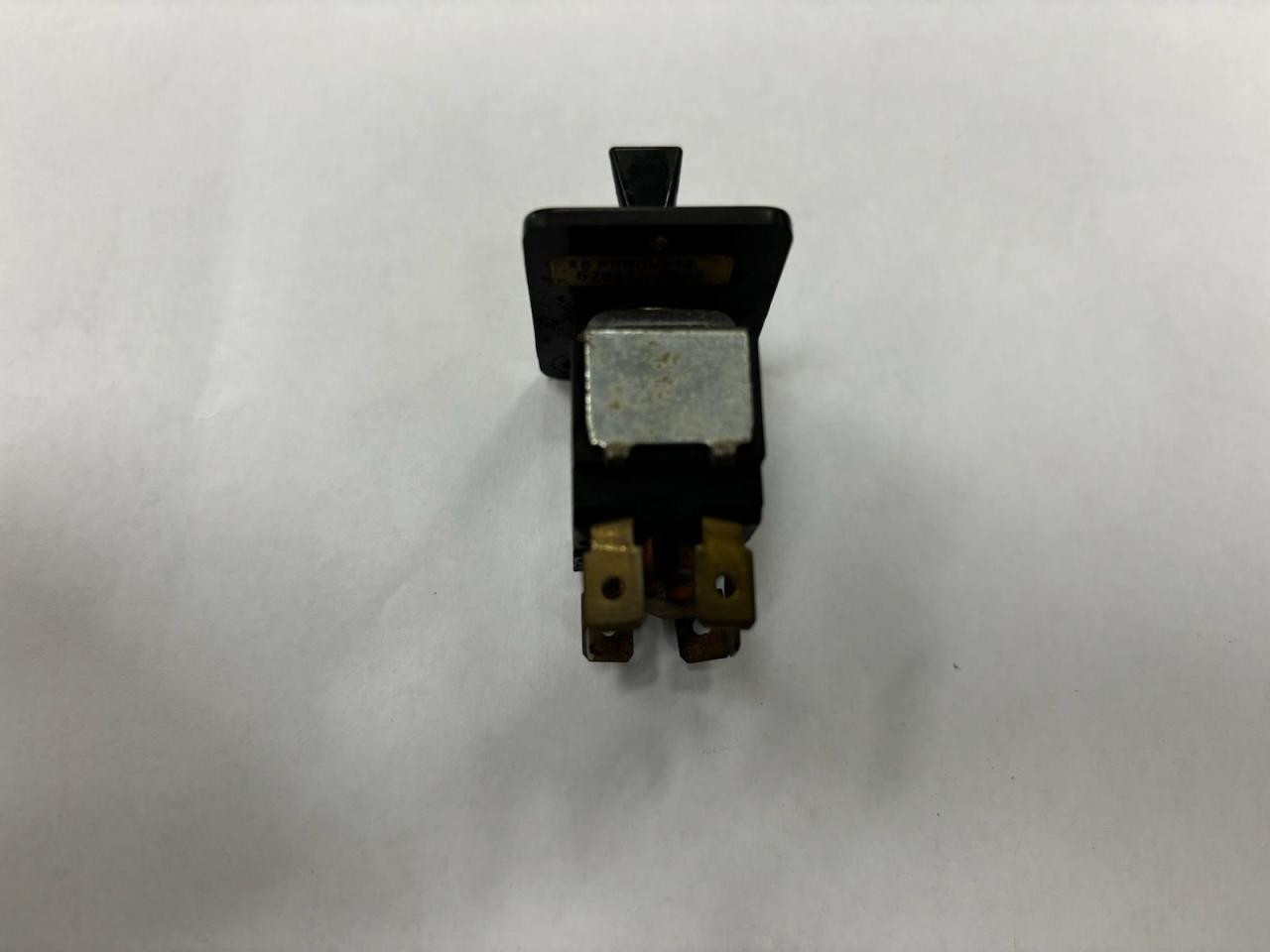 Volvo WAH Dash/Console Switch for Sale