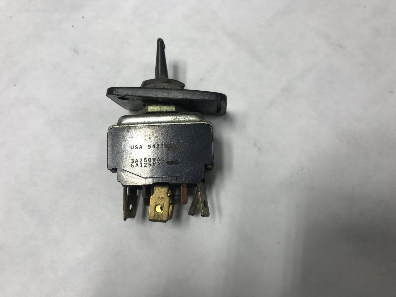 3A250VAC | Volvo WCA Dash/Console Switch for Sale