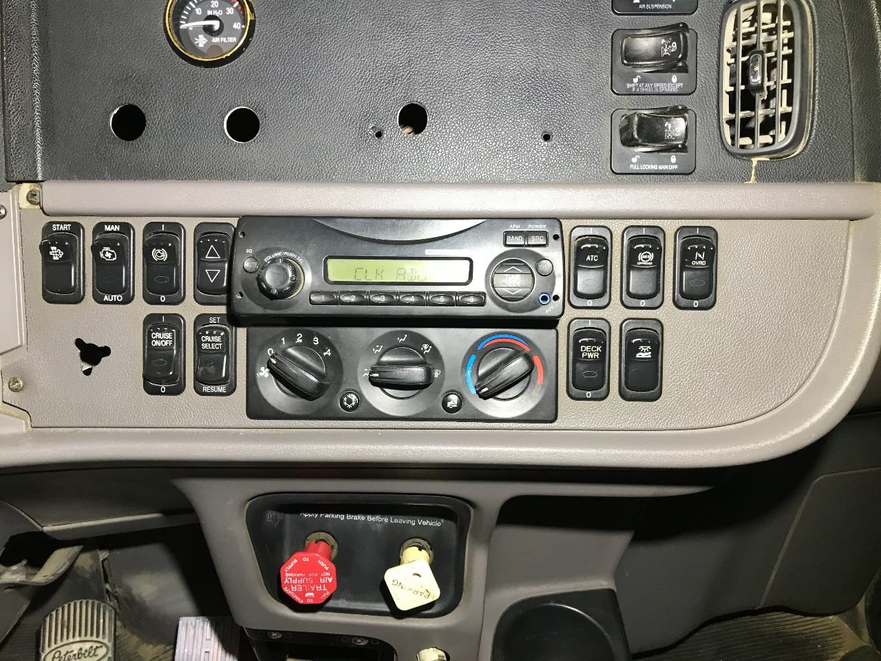 S64-6016-600 | Peterbilt 367 Dash Panel for Sale