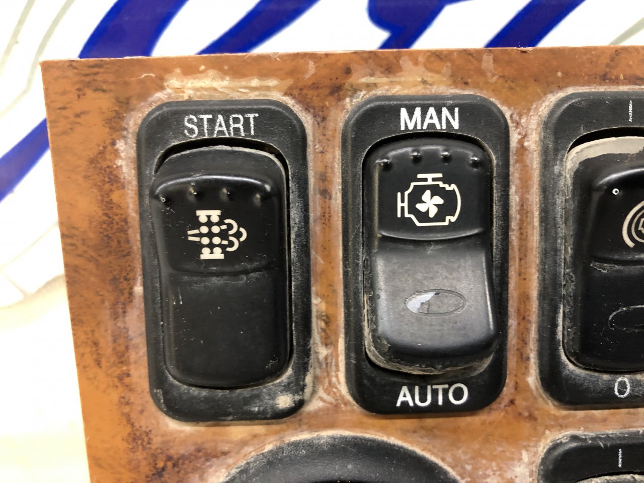 S64-6016-200 | Peterbilt 367 Dash Panel for Sale