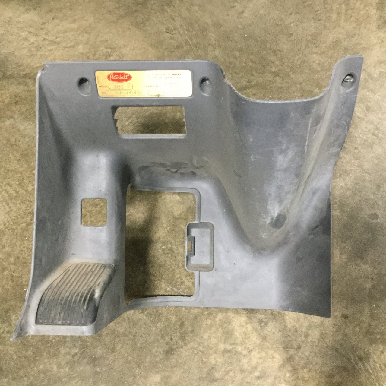 S6060860281 | Peterbilt 386 Dash Panel for Sale