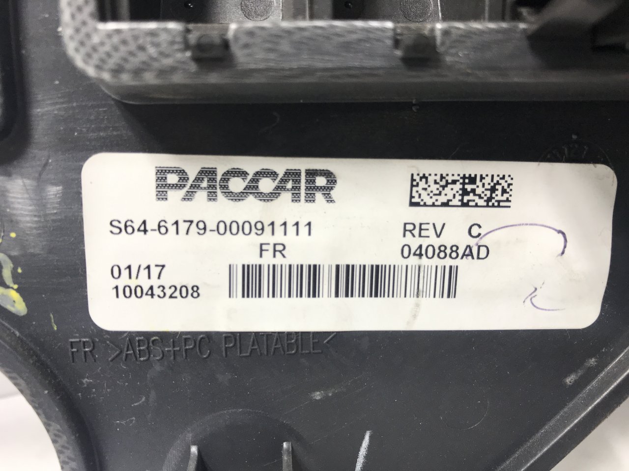 S64-6179-00091111 | Peterbilt 579 Dash Panel for Sale