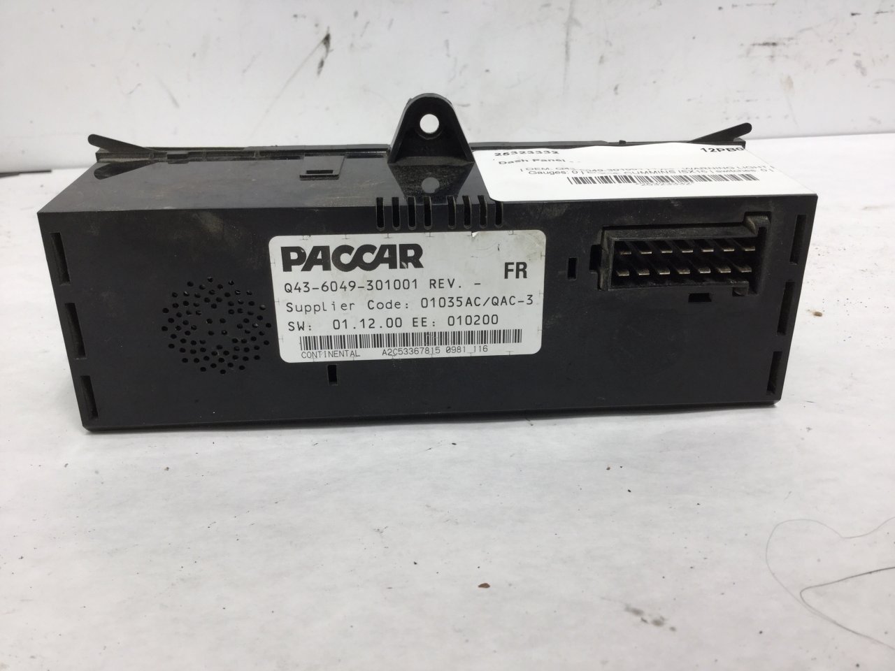 Q43-6049-301001 | Peterbilt 587 Miscellaneous Lighting for Sale